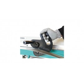 Pliage de tôles pour couvreurs dans le BTP | Plieuses à zinc manuelles